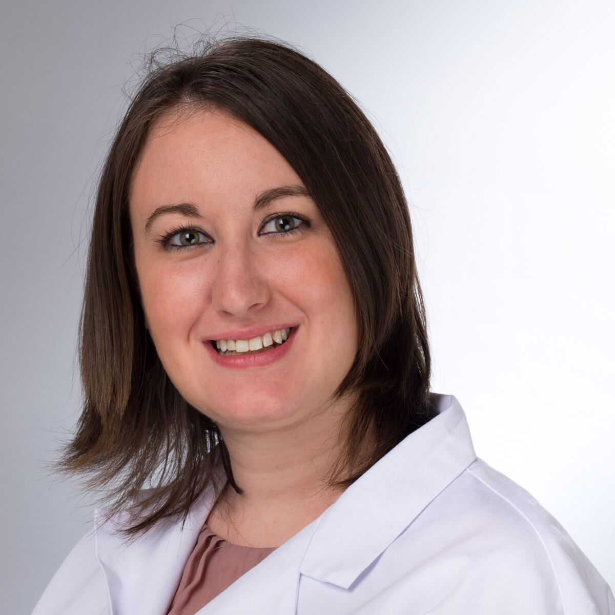 Sarah Costantino Dr. (I) – USZ